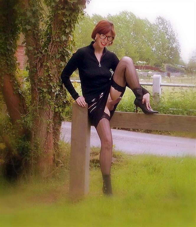 Miss Andi Moorcock A Mature Crossdresser And Exhibitionist 2 Photo 14