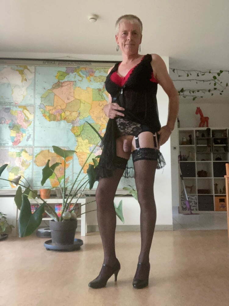 Mature Tv And Cd 215 Photo 8