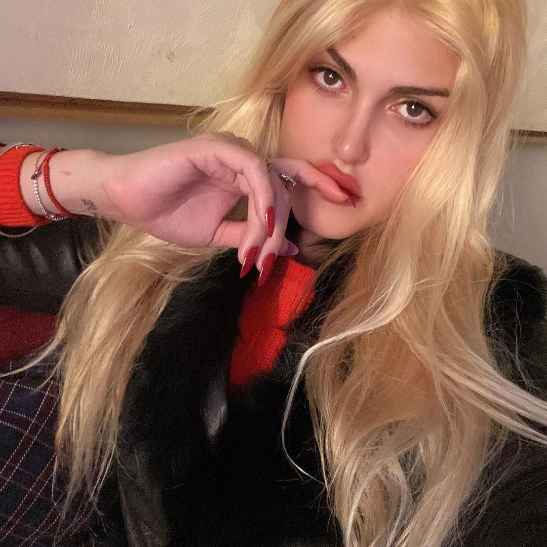 Bella Montiel Photo 4
