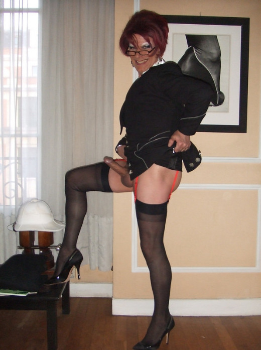 Madame Gladys Photo 25