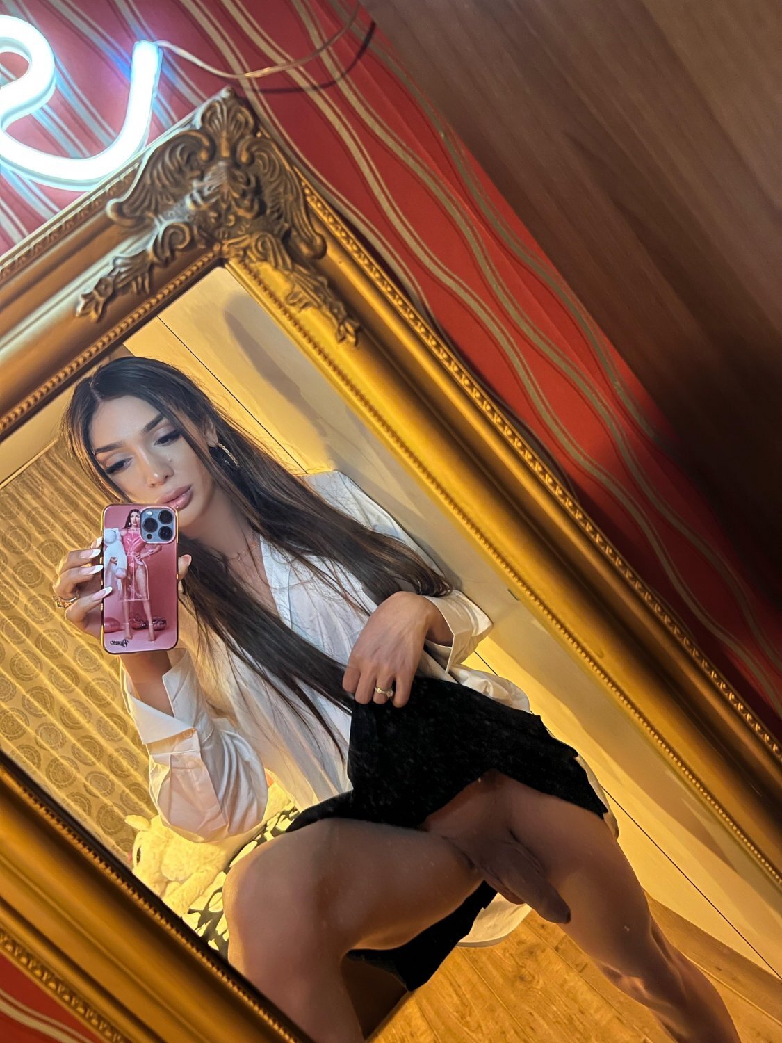 Xandra Golds Long Schlong Photo 3