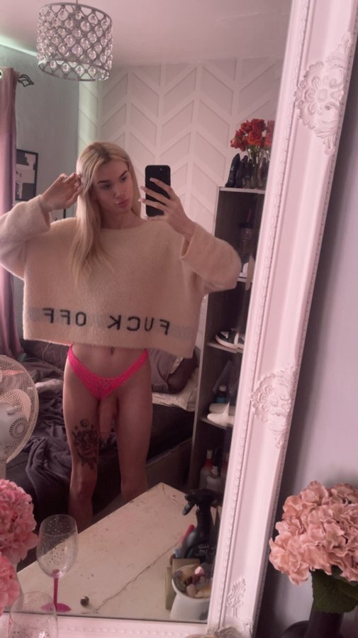 Bailey Sinnr Photo 8