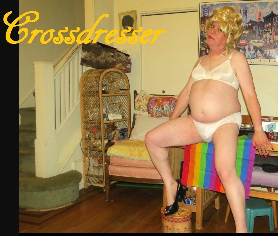 Sissy Husband Lilee Photo 5