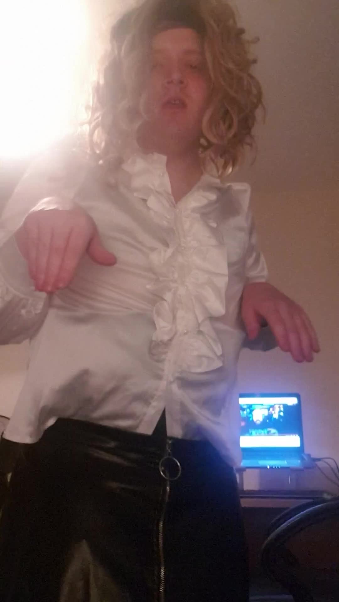 Sissy Fag Needs Alpha Y Dom