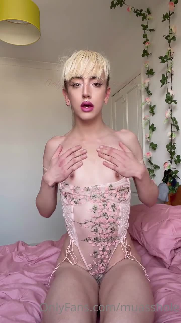 Do You Love Trannies 73